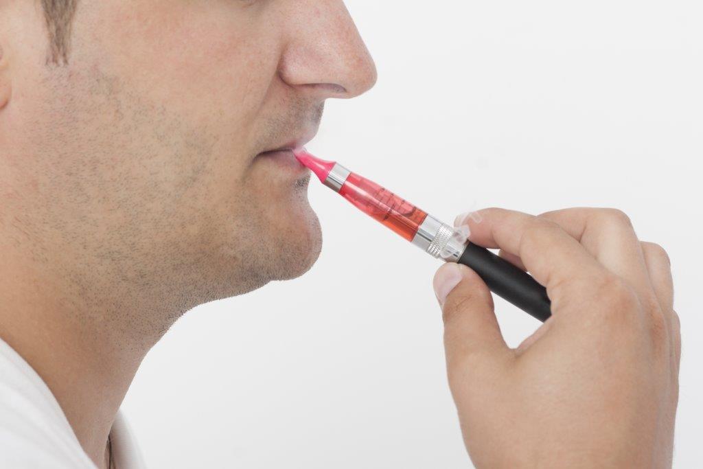 OMS quer cigarros electrónicos considerados problema de saúde | Atlas ...