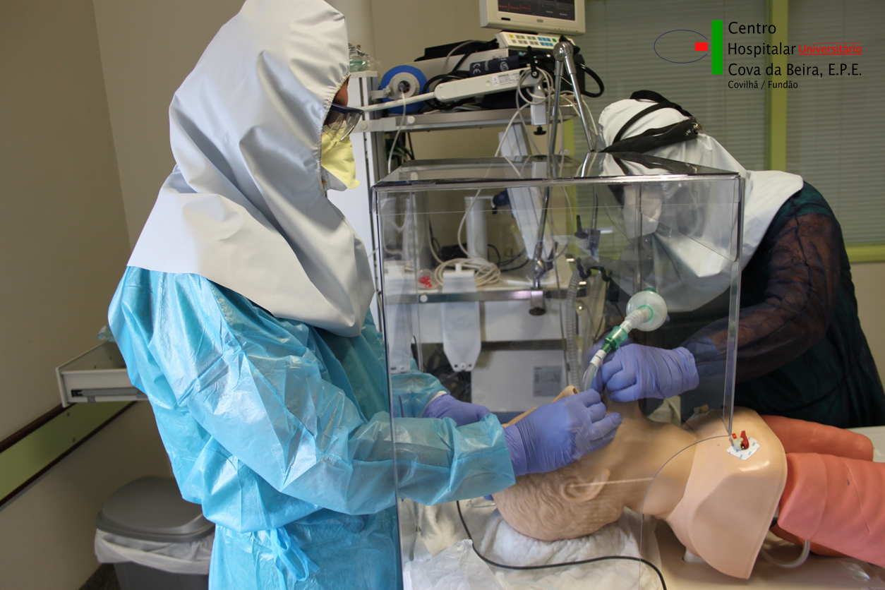 CHUCB recebe equipamentos para prevenir contágio durante entubação de ...