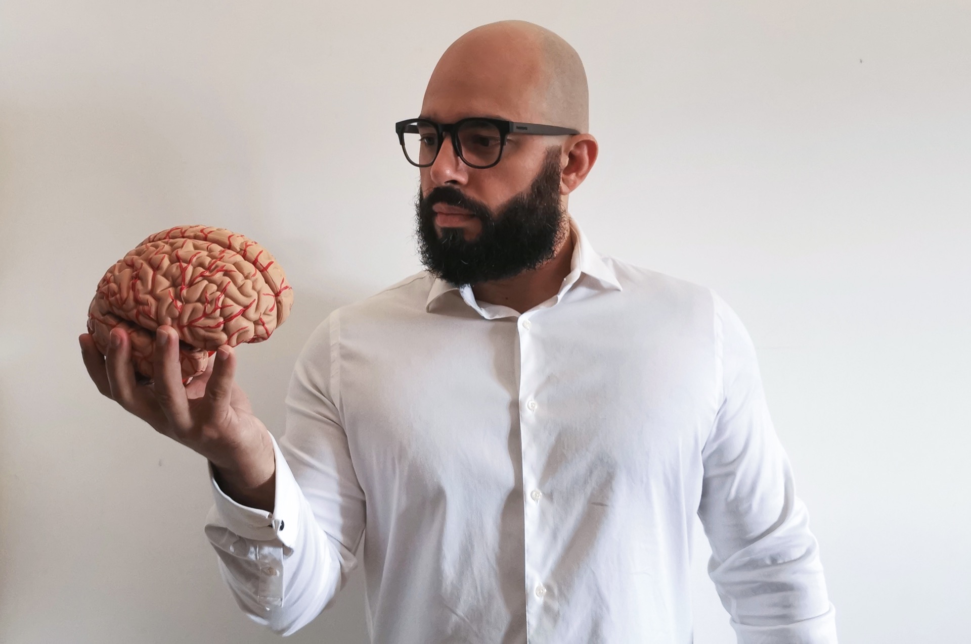 Inteligência mantem-se com a idade e é hereditária, revela ...